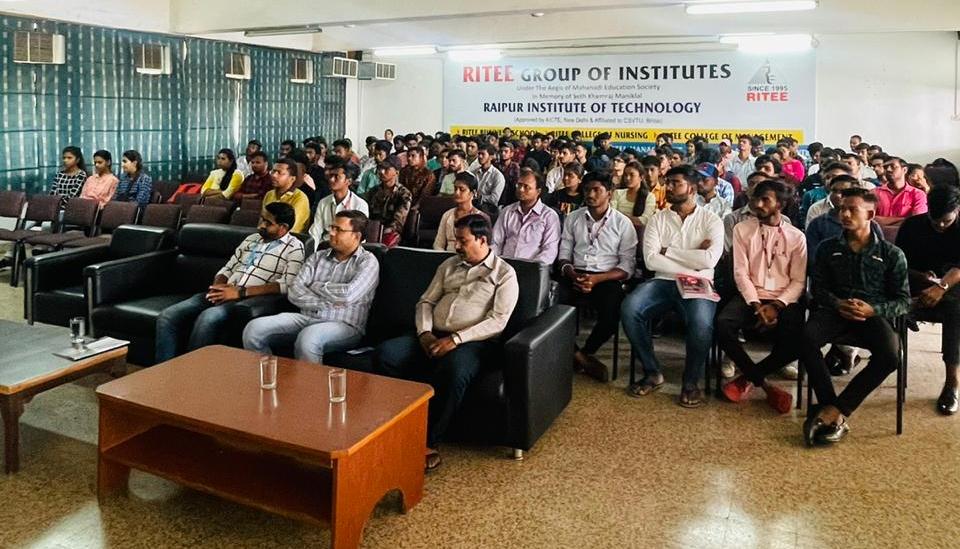 Training & Placement | Raipur Institute of Technology | Engineering ...